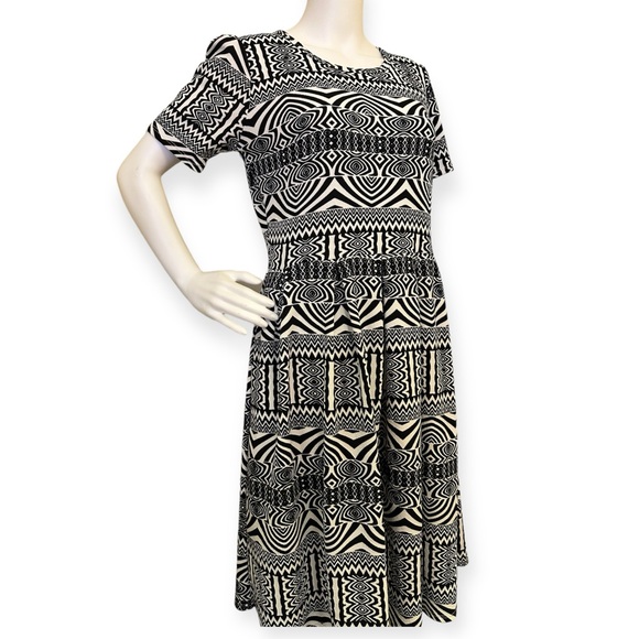 LuLaRoe | Dresses | Lularoe Aztec Jessie Pocket Dress Black White ...